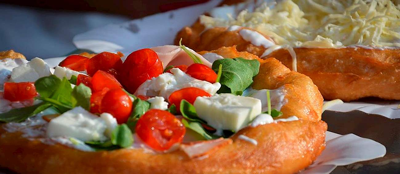 Lángos In Retró Lángos Büfé | TasteAtlas | Recommended authentic ...