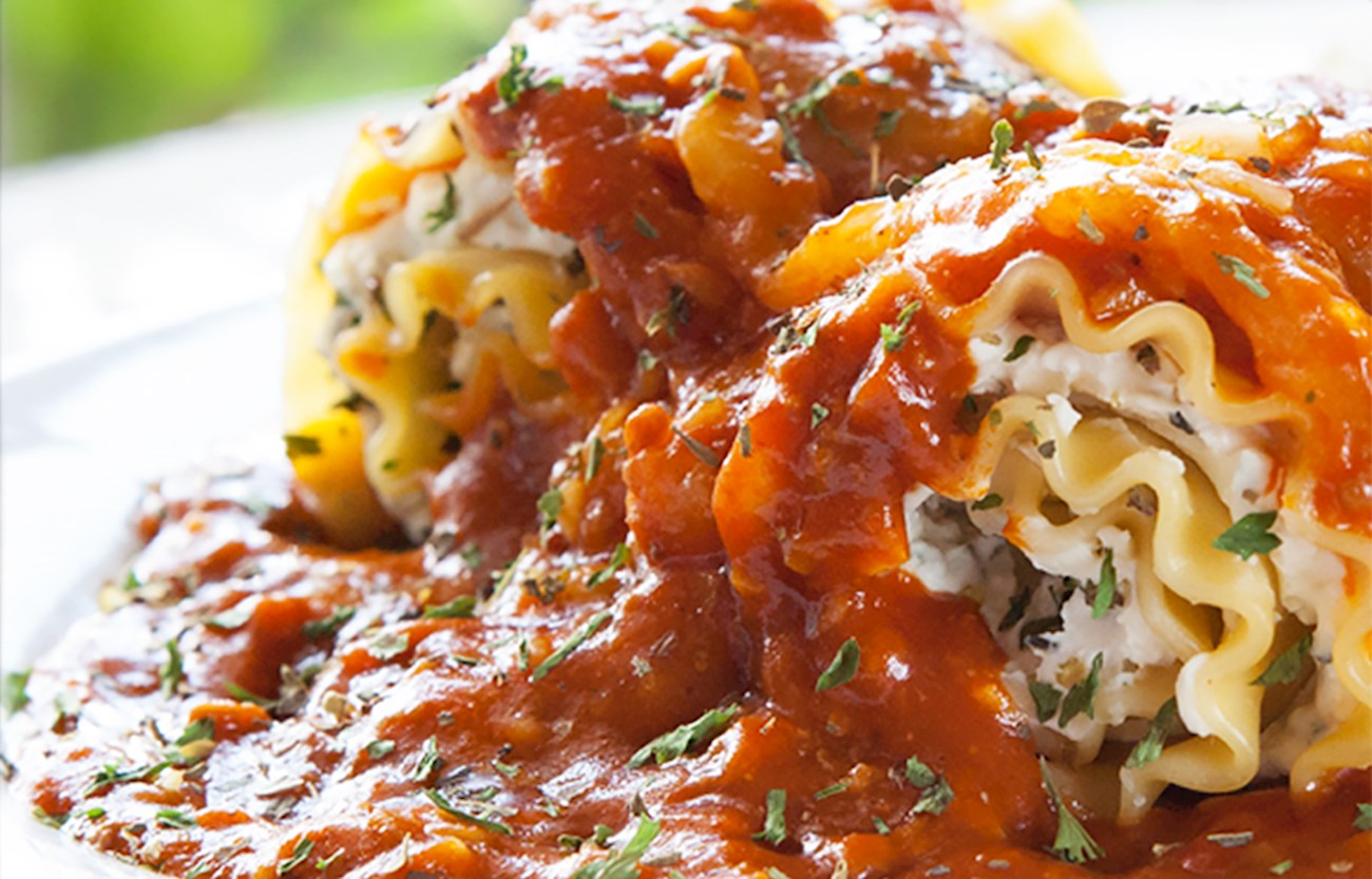 Banapple Pies and Cheesecakes | TasteAtlas | Recommended authentic ...