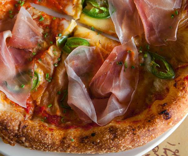 6 Worst Rated North American Pizzas - TasteAtlas