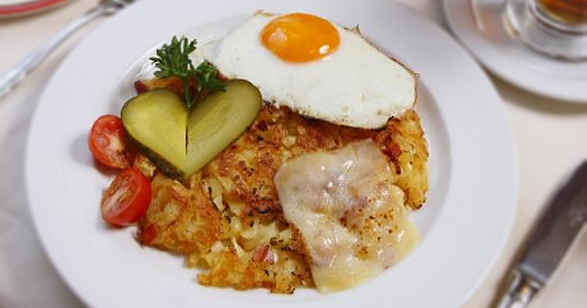 Rösti In Hotel Oberland Restaurant | TasteAtlas | Recommended authentic ...