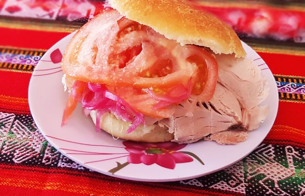 Sanduíche de Chola | Traditional Sandwich From La Paz, Bolivia