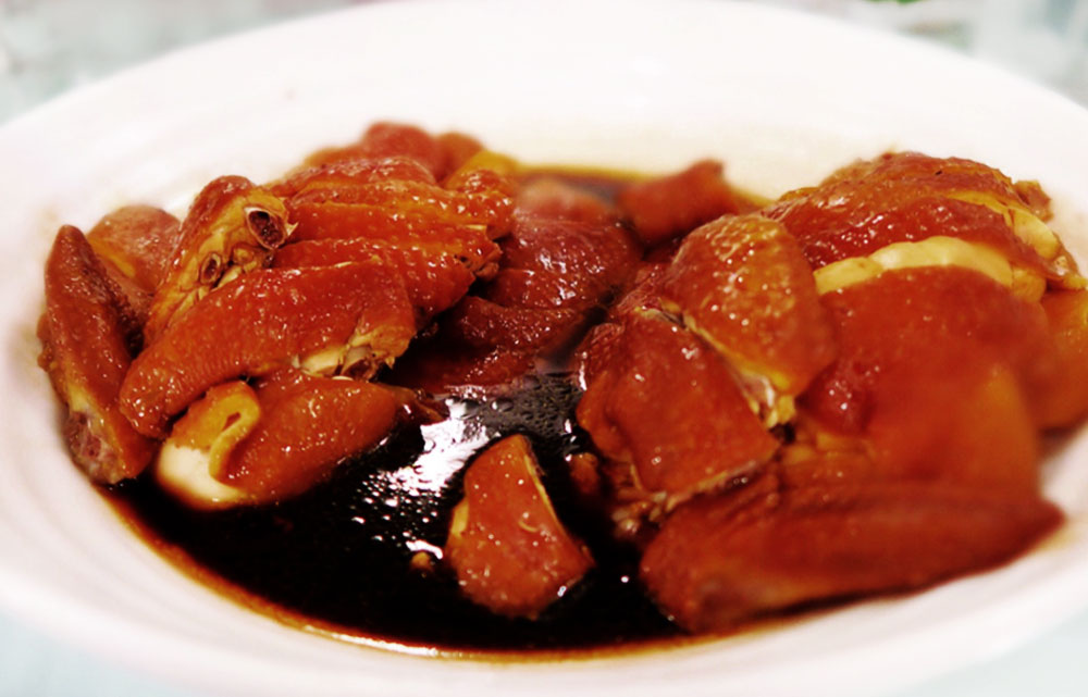 Soy Sauce Chicken | Traditional Chicken Dish From China | TasteAtlas