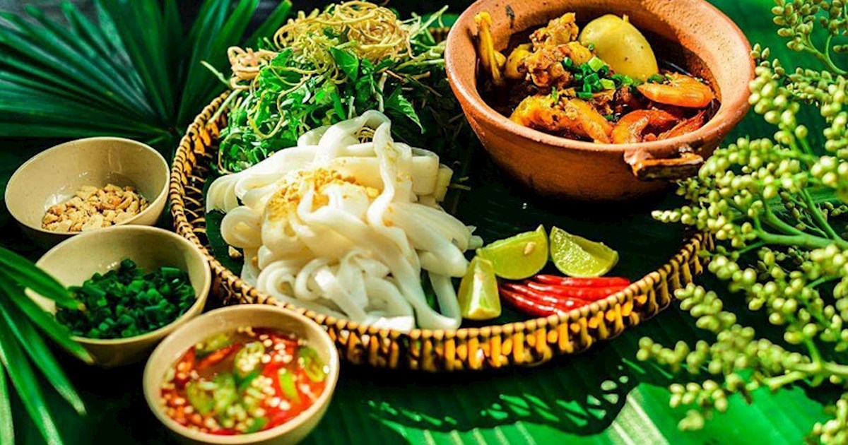 Mì Quảng In Quan Mi Quang Ba Mua | TasteAtlas | Recommended authentic ...