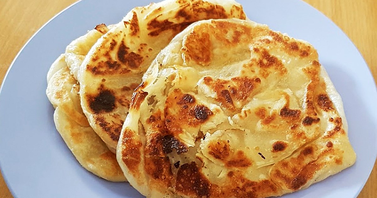 Roti Prata In Mr and Mrs Mohgan's Super Crispy Roti Prata | TasteAtlas ...