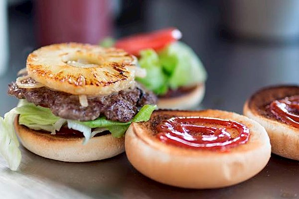 Where to Eat the Best KiwiBurger in the World? | TasteAtlas