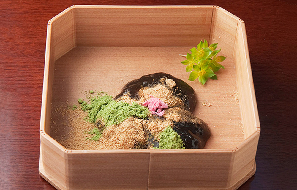 Warabimochi In Kuriya Kurogi | TasteAtlas | Recommended authentic ...
