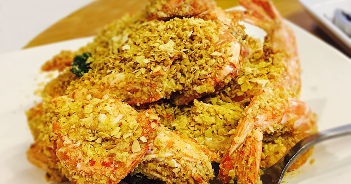 Cereal Prawns In Jumbo Seafood | TasteAtlas | Recommended authentic ...