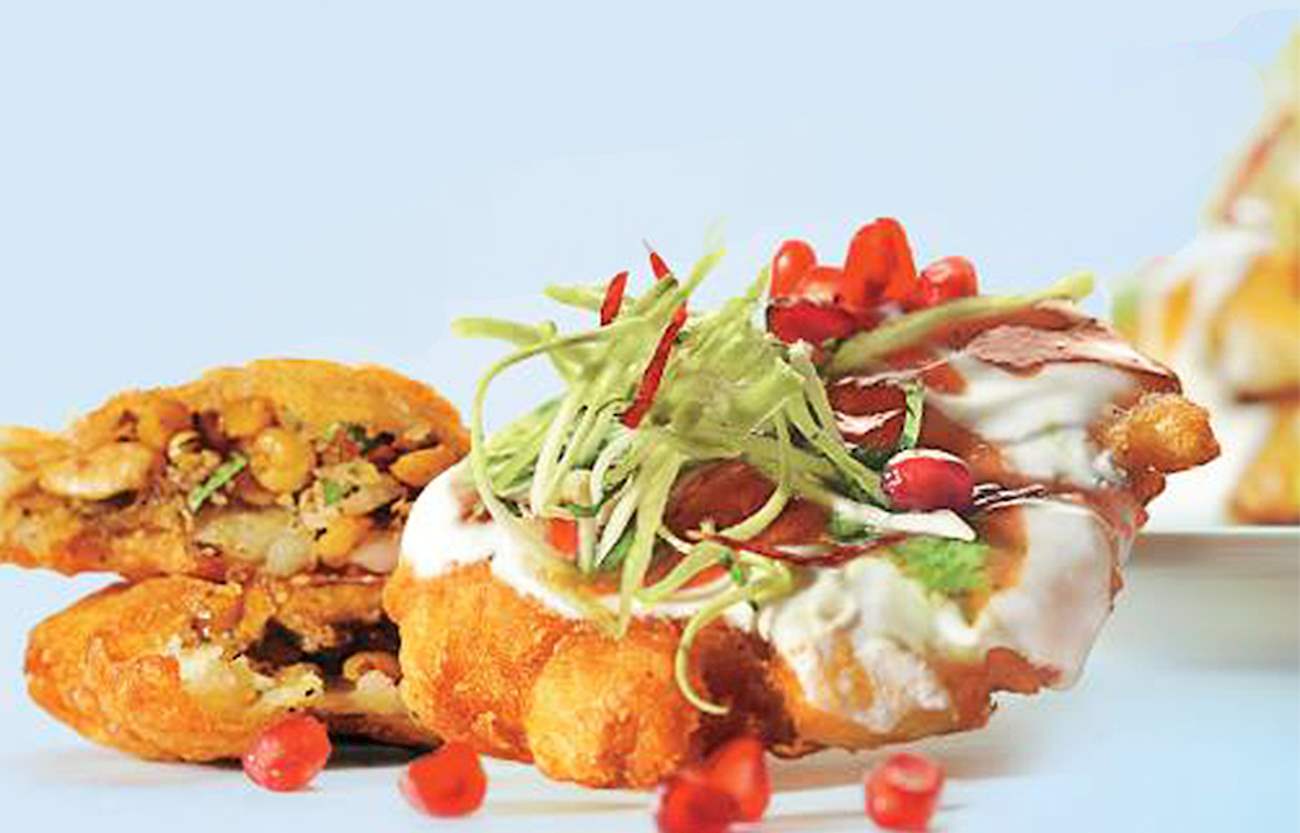 Aloo Tikki In Bittoo Tikki Wala | TasteAtlas | Recommended authentic ...