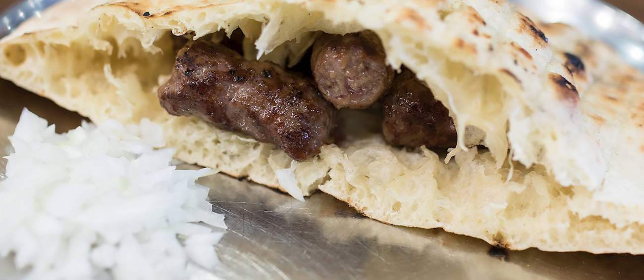 Sarajevski Ćevapi In Ćevabdžinica Hodžić | TasteAtlas | Recommended ...