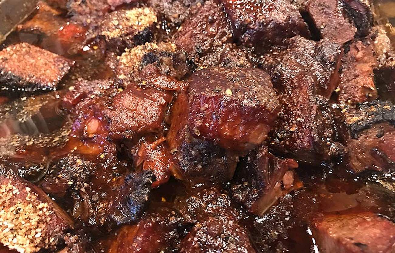 Burnt Ends In Lockhart Smokehouse | TasteAtlas | Recommended authentic ...
