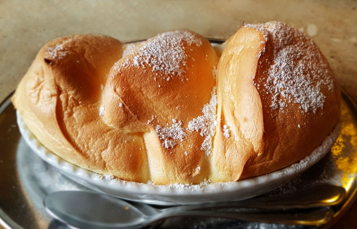 Salzburger Nockerl In Café Mozart | TasteAtlas | Recommended authentic ...
