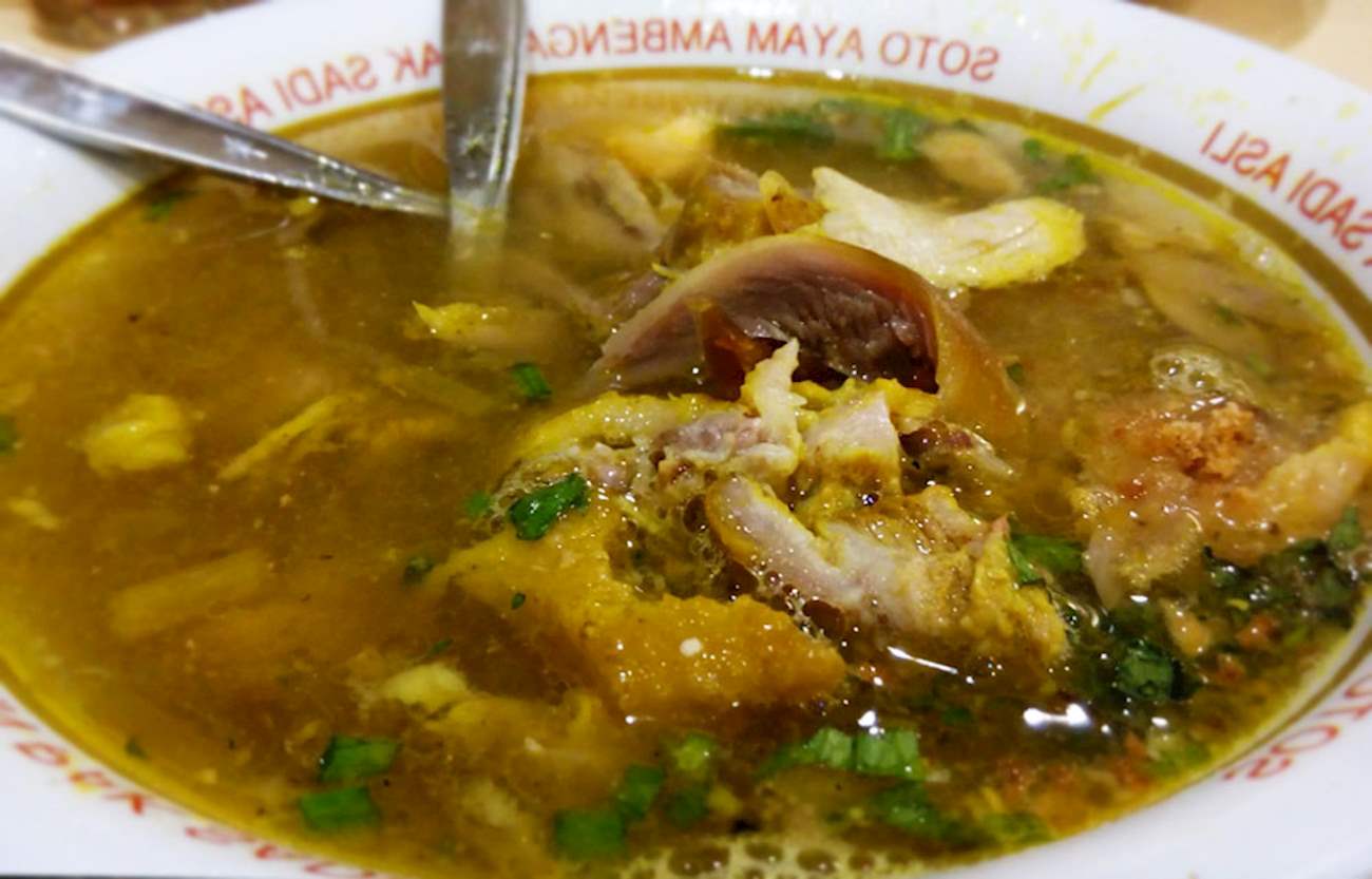 Soto Lamongan In Soto Ayam Ambengan Pak Sadi | TasteAtlas | Recommended ...