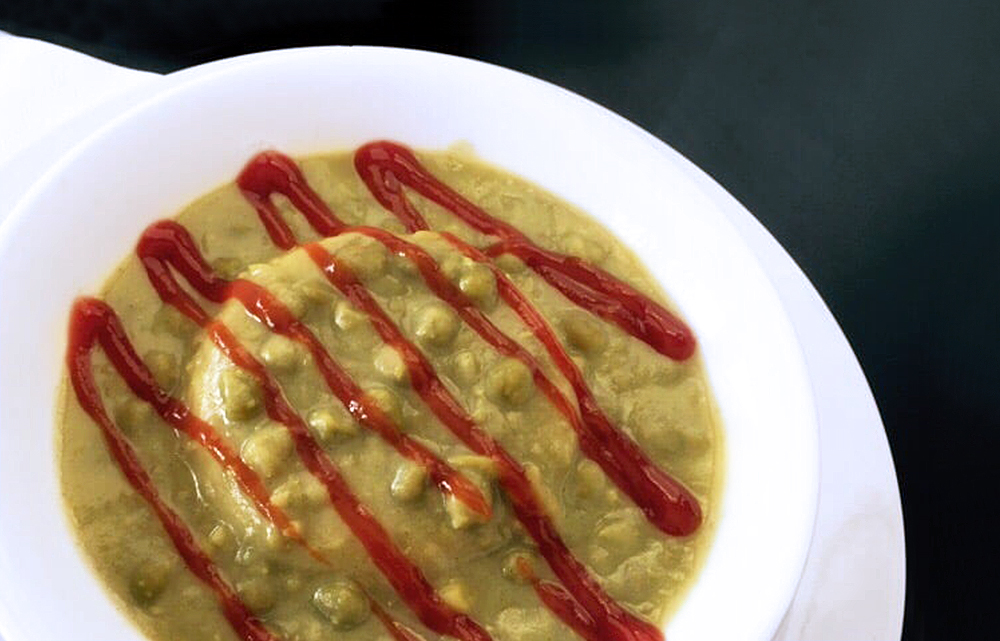 Pie Floater | Traditional Meat Dish From Adelaide, Australia