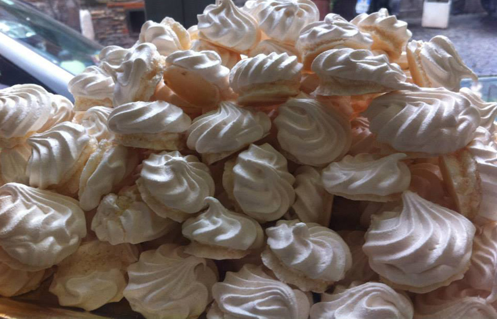 Italian Meringue | Traditional Dessert From Italy