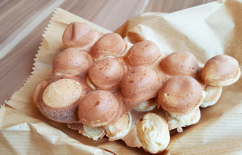 Egg Waffle | Traditional Street Food Sweets From Hong Kong, China