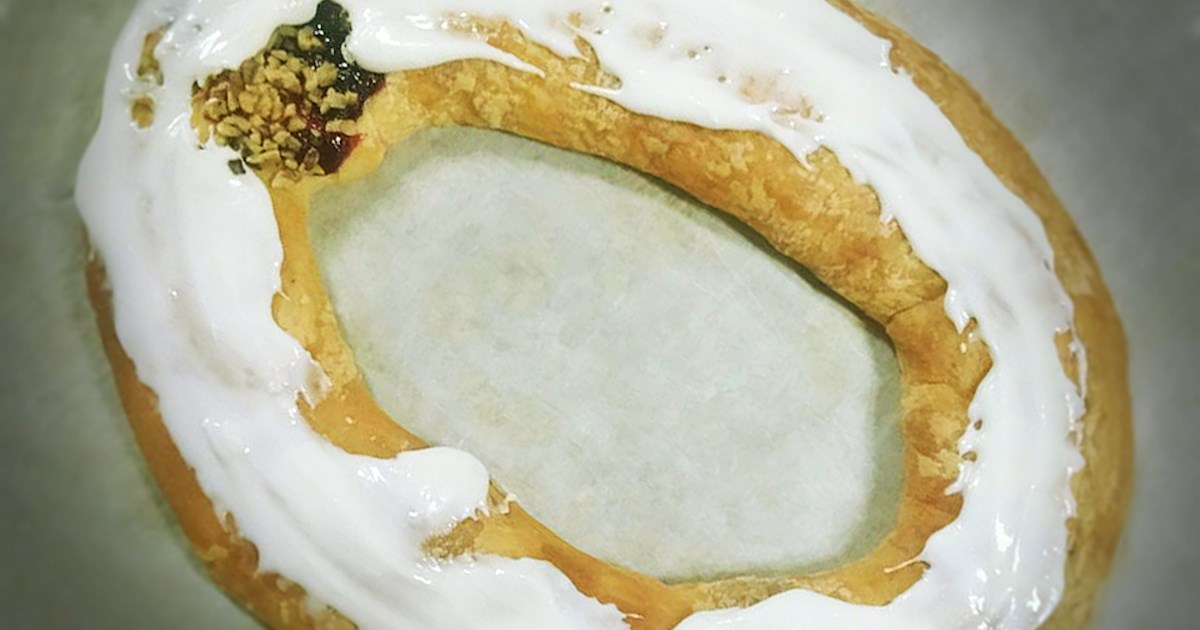 Wisconsin Kringle In Larsen Bakery Inc | TasteAtlas | Recommended ...