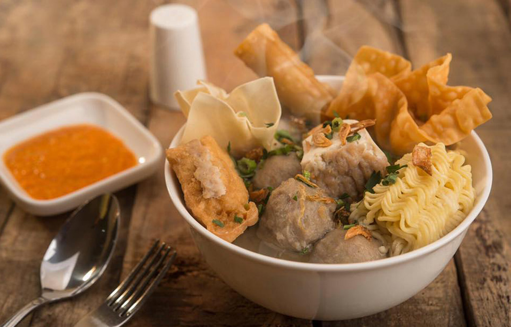 Bakwan Malang In Bakso Malang Nonik | TasteAtlas | Recommended ...