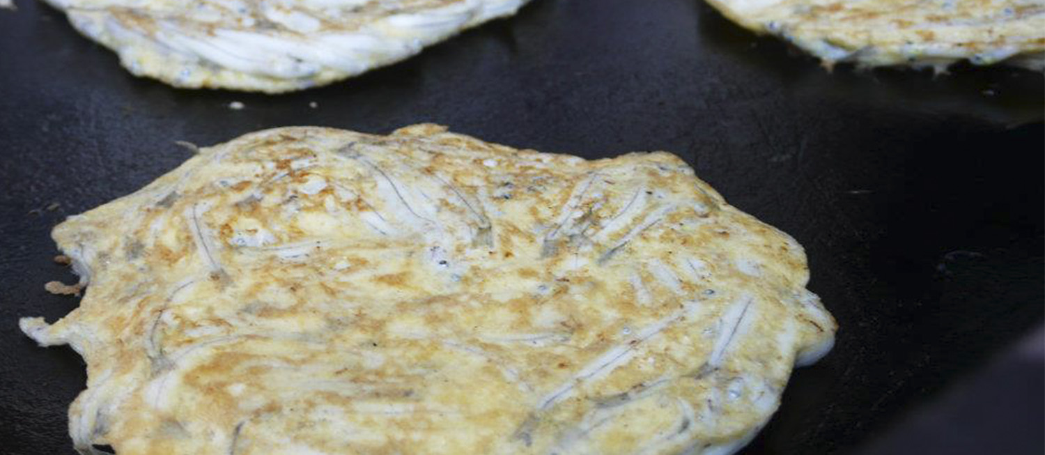Whitebait Fritters | Traditional Saltwater Fish Dish From New Zealand ...