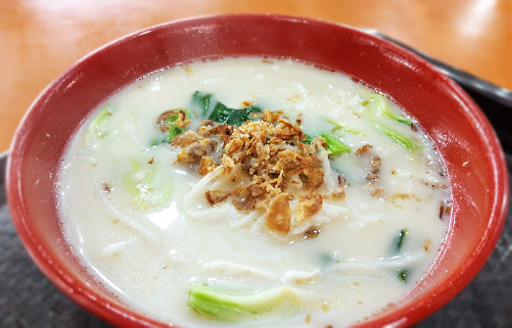 Fish Soup Bee Hoon | Traditional Soup From Singapore, Southeast Asia ...