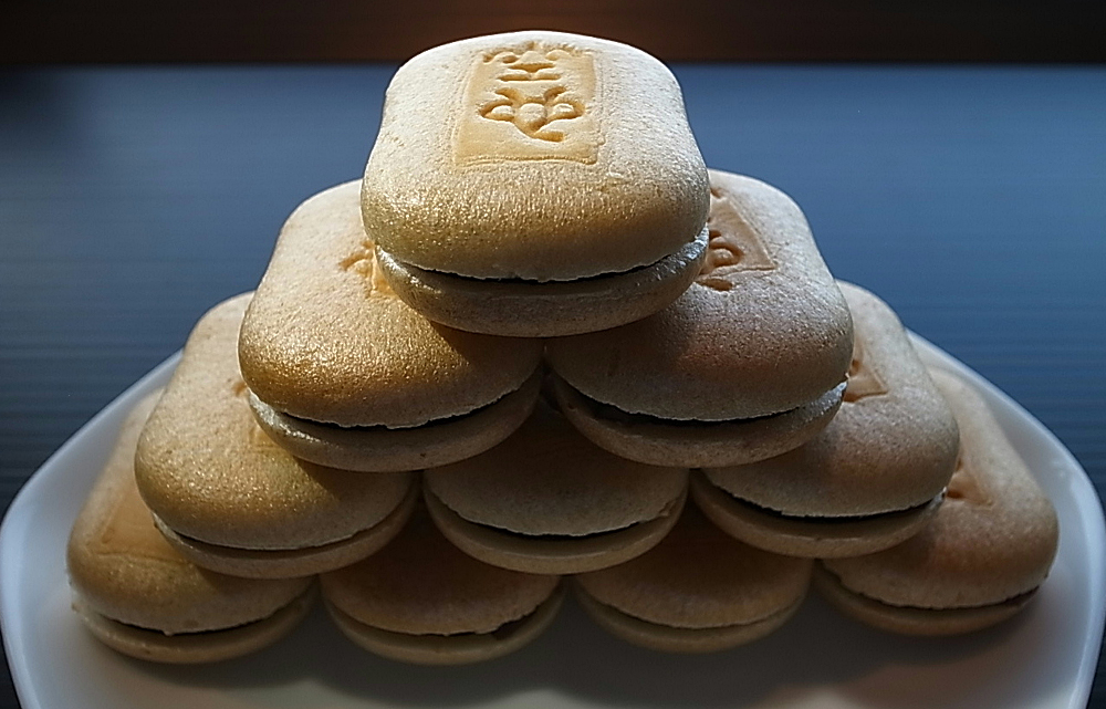 Monaka | Traditional Dessert From Japan
