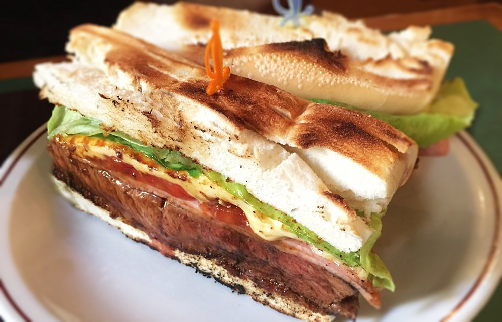 Sandwich de Lomo | Traditional Sandwich From Córdoba Province, Argentina