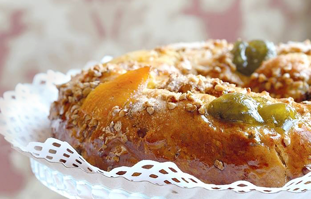 Bolo Rei In Confeitaria Nacional | TasteAtlas | Recommended authentic ...