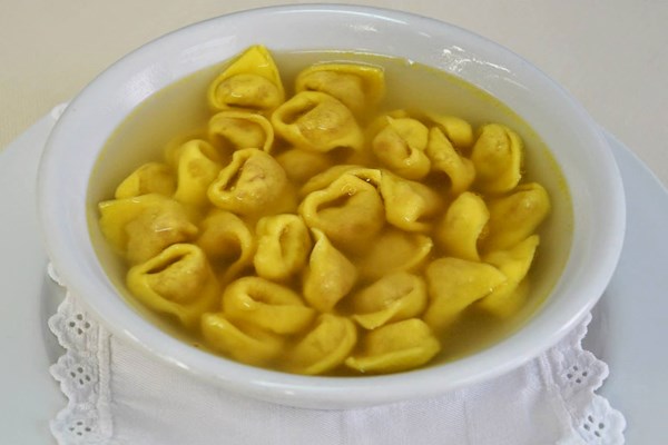 Where to Eat the Best Cappelletti in Brodo in the World? | TasteAtlas
