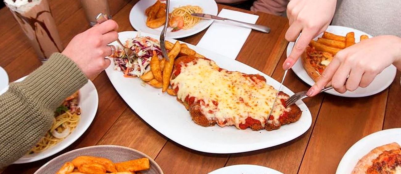 Chicken Parmigiana In Universal Restaurant | TasteAtlas | Recommended ...