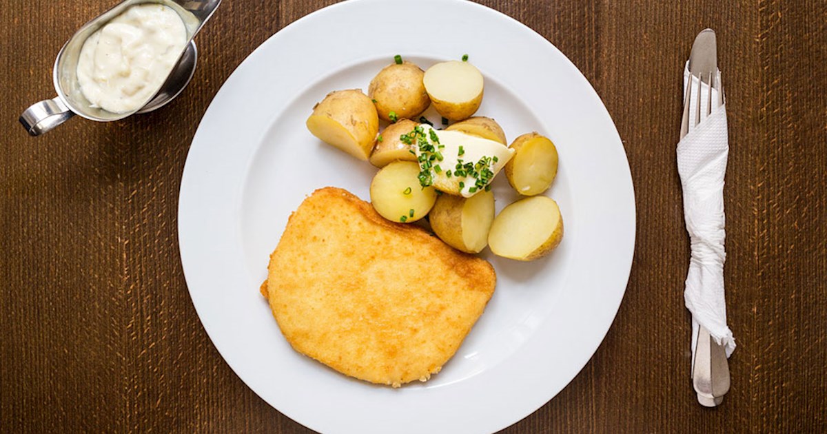 Smažený Sýr In Lokál Dlouhááá | TasteAtlas | Recommended authentic ...