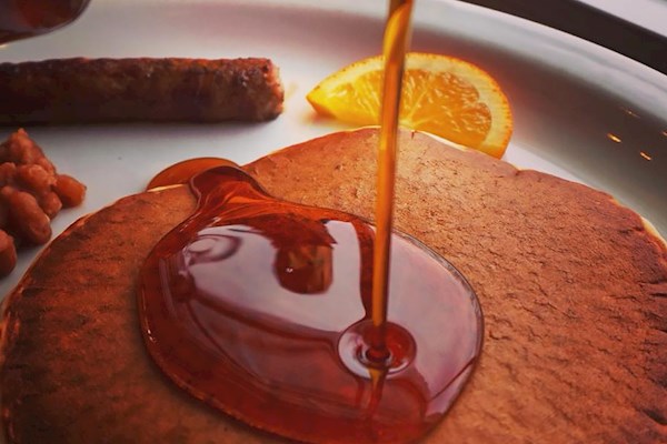 Where to Eat the Best Pancakes With Maple Syrup in the World? | TasteAtlas