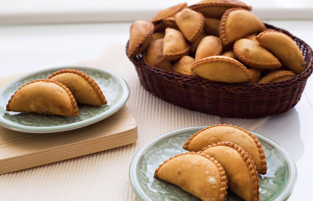 Karipap In Kampong Kravers | TasteAtlas | Recommended authentic restaurants