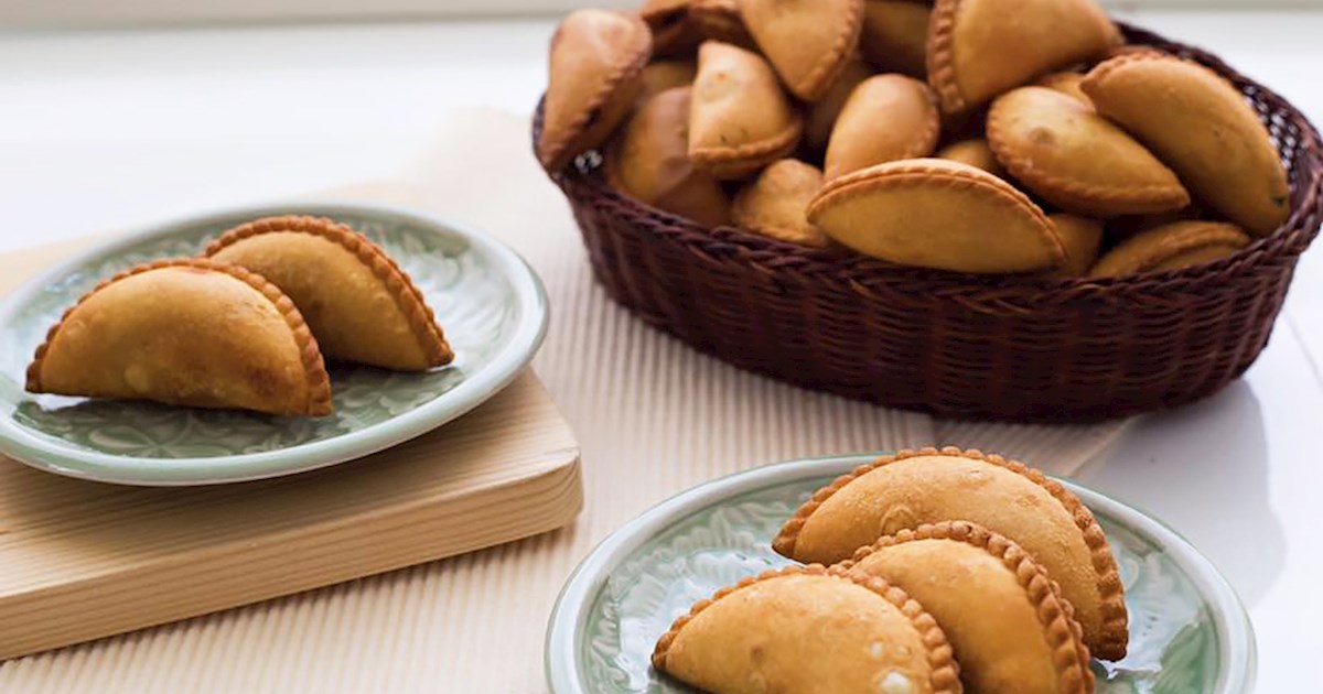 Karipap In Kampong Kravers | TasteAtlas | Recommended authentic restaurants