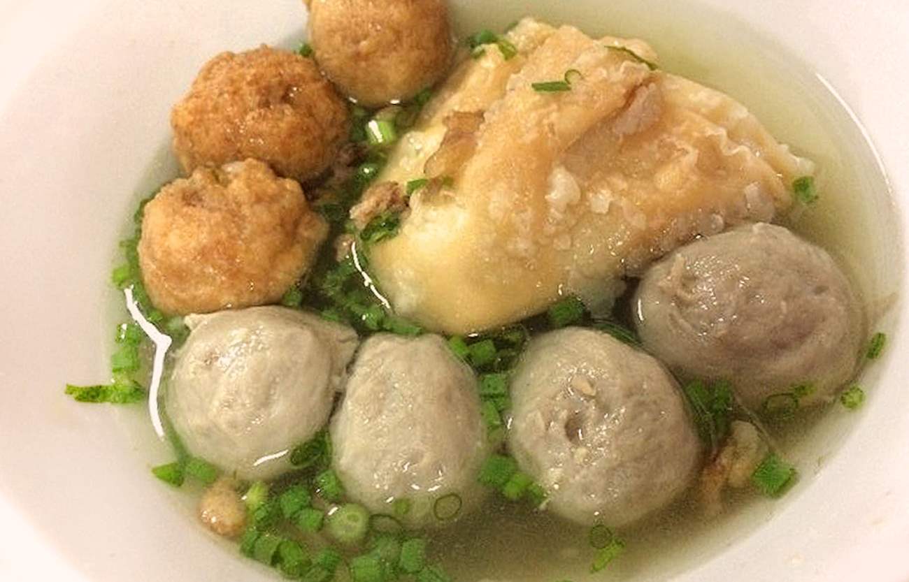 Bakwan Malang In Bakso President | TasteAtlas | Recommended authentic ...