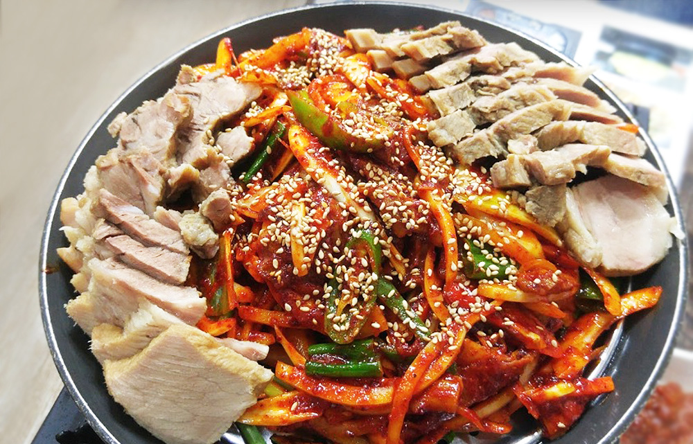 Bossam | Traditional Pork Dish From South Korea