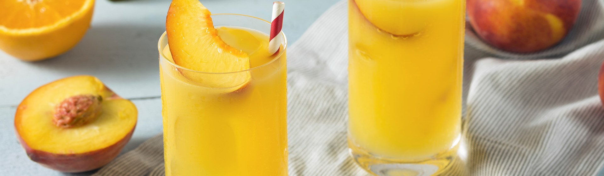 3 Best Rated Cocktails With Peach Liqueur and Vodka - TasteAtlas