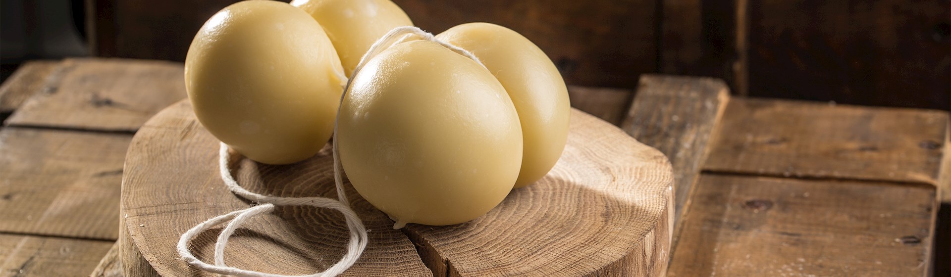 8 Best Raw Milk Cheeses in Apulia - TasteAtlas