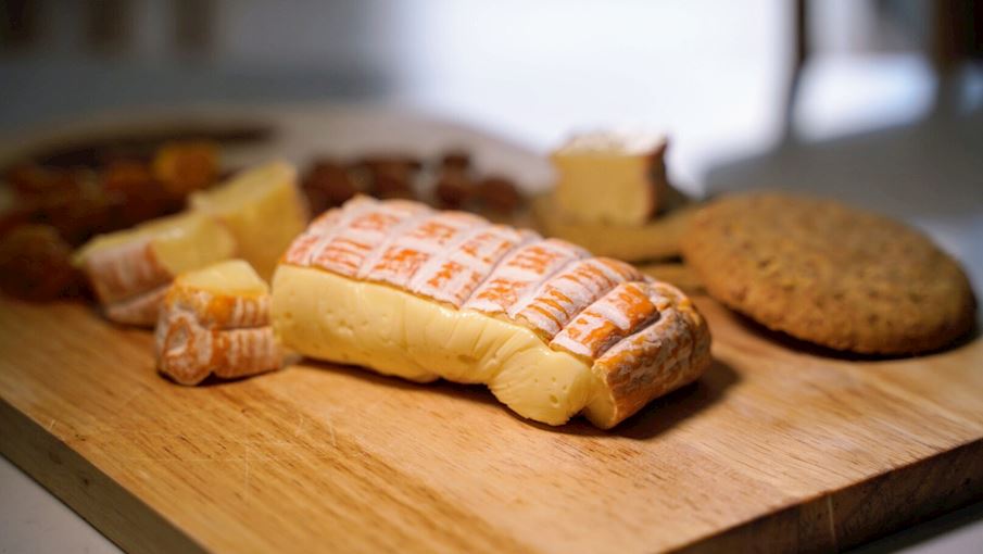 4 Best Cheeses in Pays De La Loire - TasteAtlas