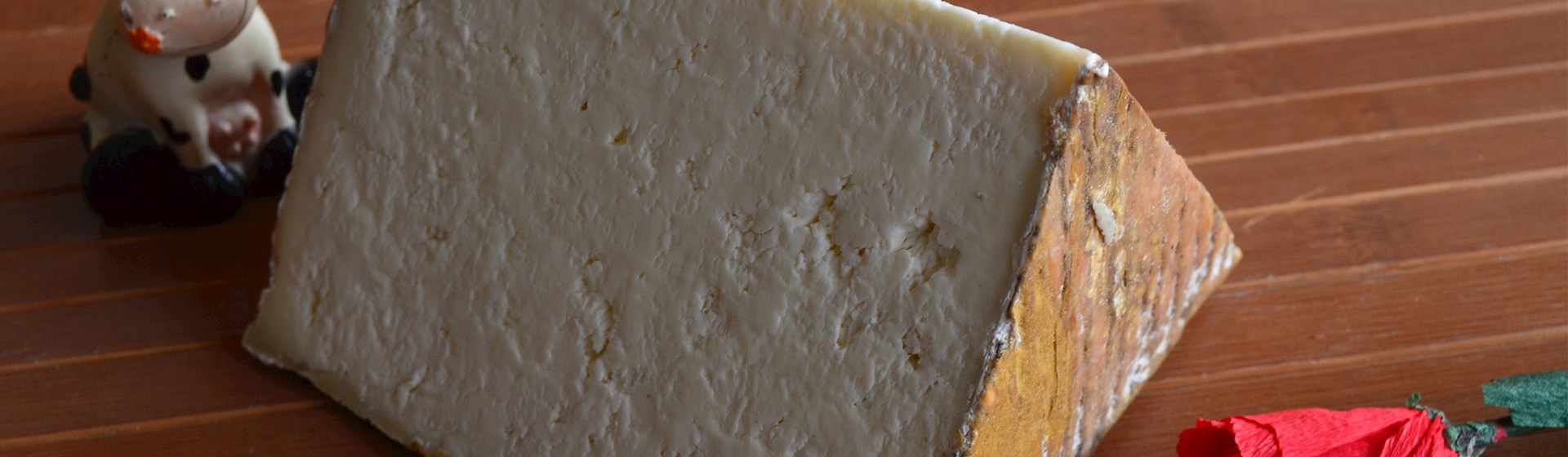3 Best Washed Rind Cheeses in Lombardy - TasteAtlas