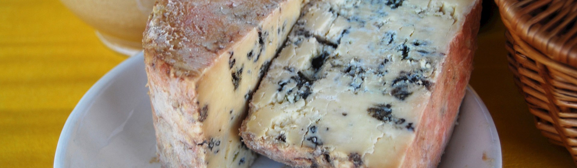 4 Best Blue Cheeses in Spain - TasteAtlas