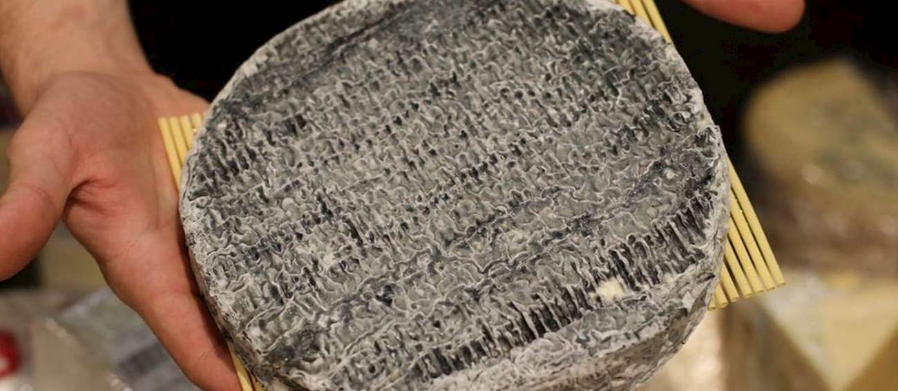 Grey Owl | Local Cheese From Notre-Dame-du-Lac, Canada