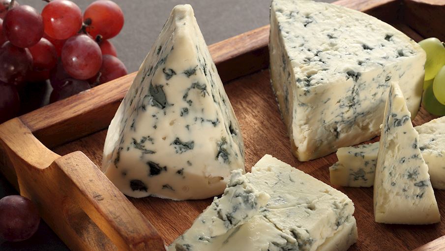 5 Best Rated Auvergnese Blue Cheeses - TasteAtlas