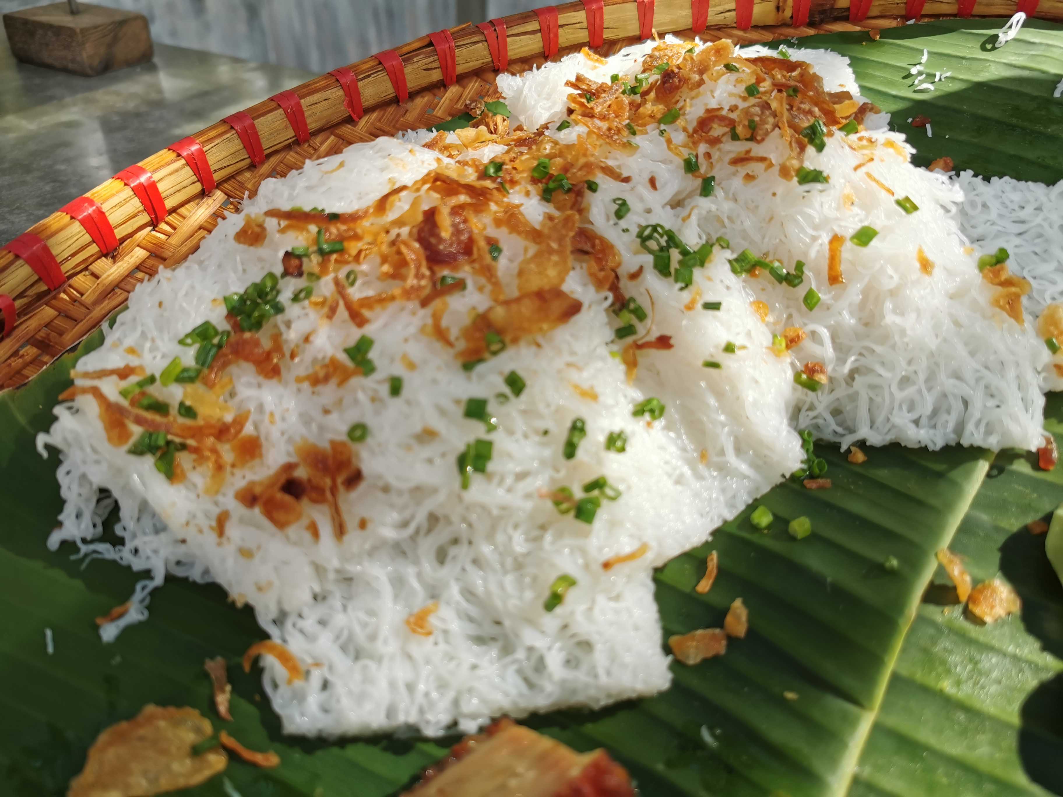 Bánh Hỏi | Local Noodles From South Central Coast, Southeast Asia