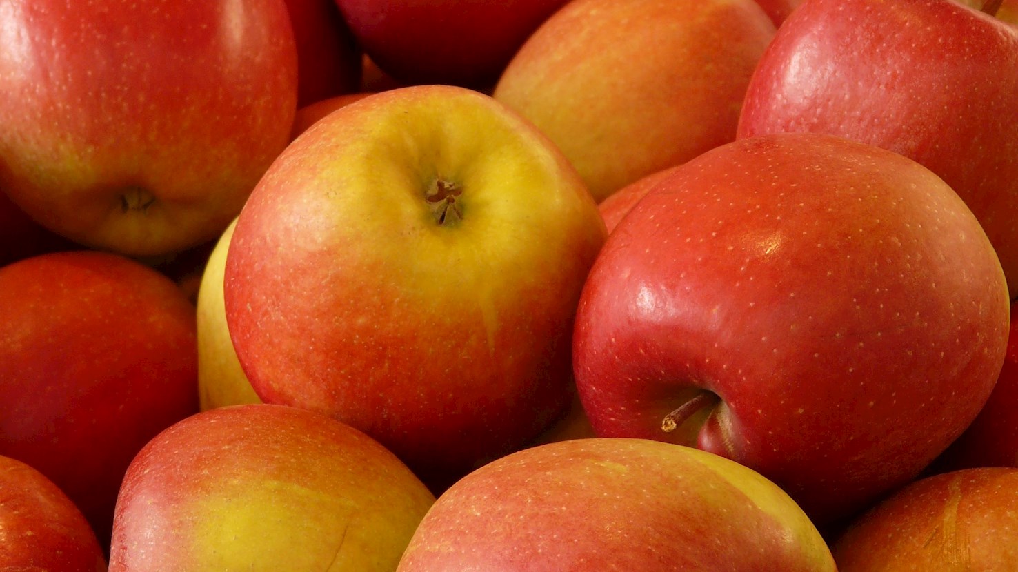 4 Best Fruits in Catalonia - TasteAtlas