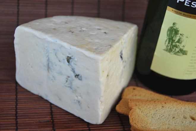 English Blue Cheeses: 22 Blue Cheese Types in England | TasteAtlas
