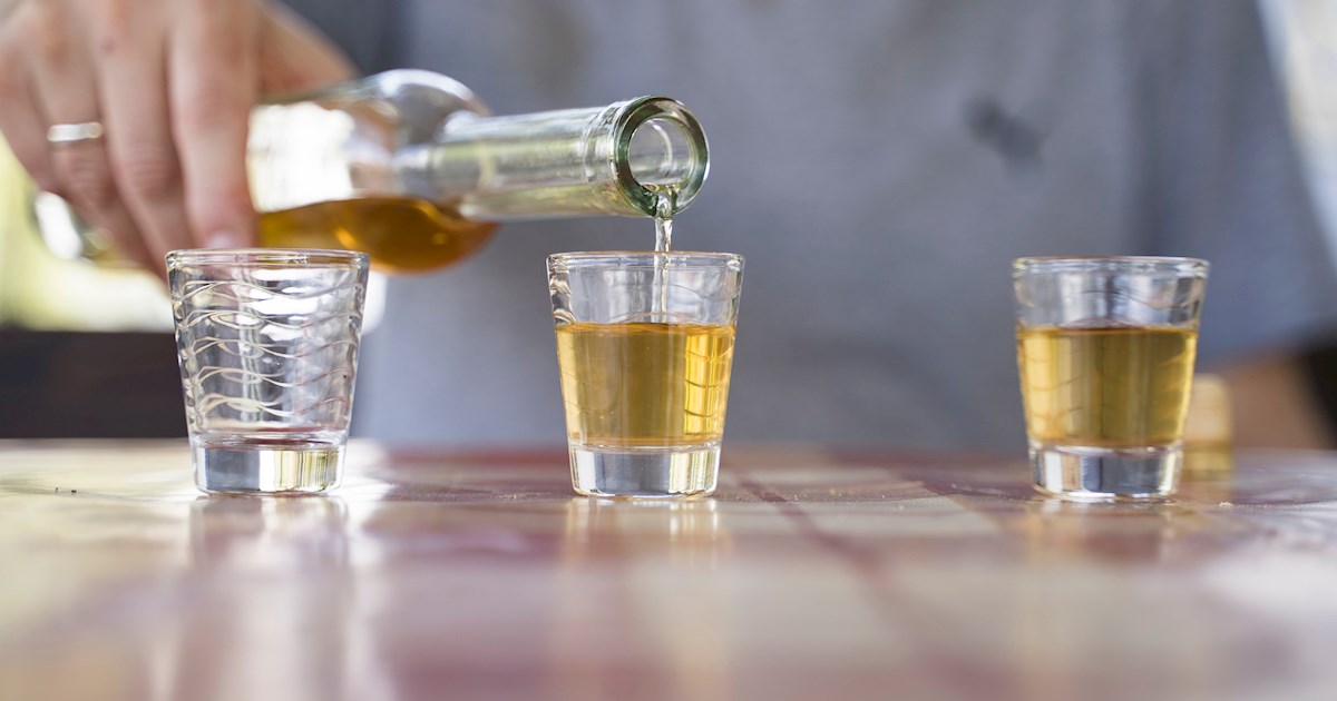3 Best Alcoholic Beverages in Albania - TasteAtlas