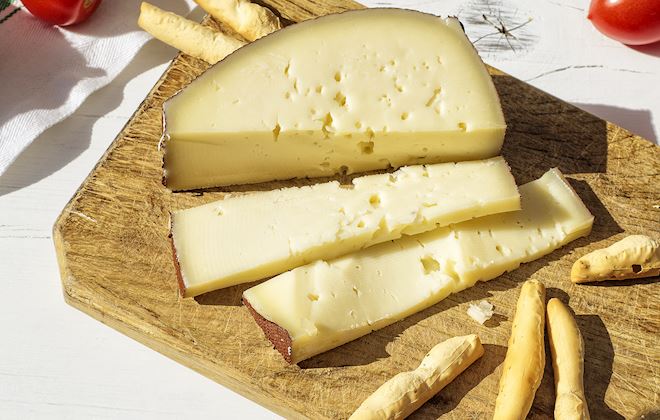 Venetian Cheeses: 17 Cheese Types in Veneto | TasteAtlas