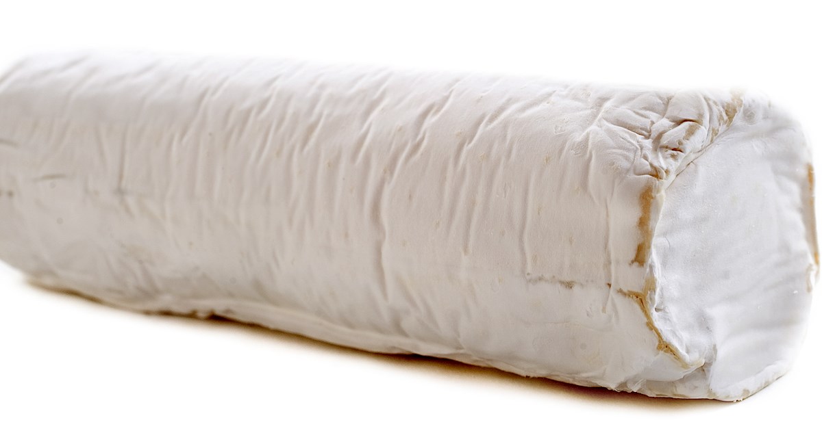 Buche de Chevre | Local Cheese From Poitou-Charentes, France