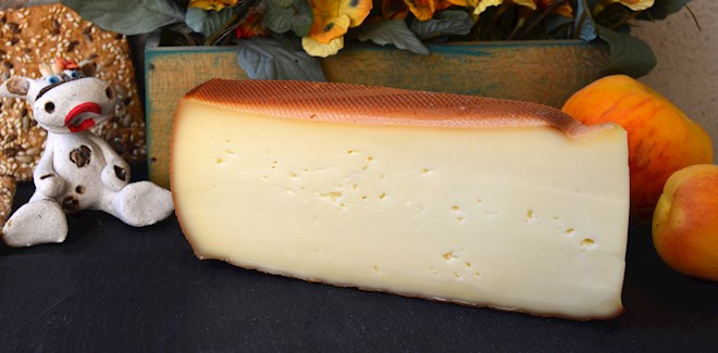 Smoked Cheeses of the World: 38 Smoked Cheese Types | TasteAtlas