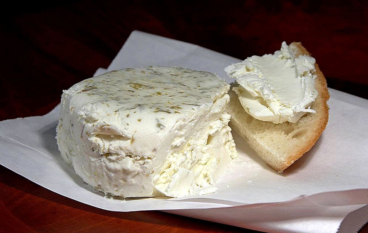 10 Most Popular American Goat's Milk Cheeses - TasteAtlas