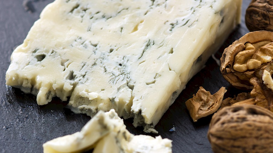 33 Best Semi-soft Cheeses in Italy - TasteAtlas